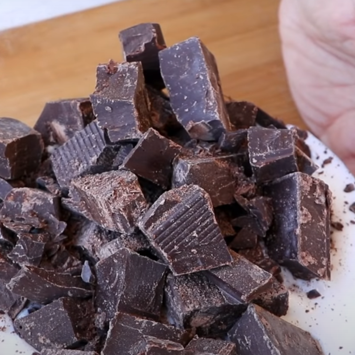 Kit Kat Crunch Cake recipe